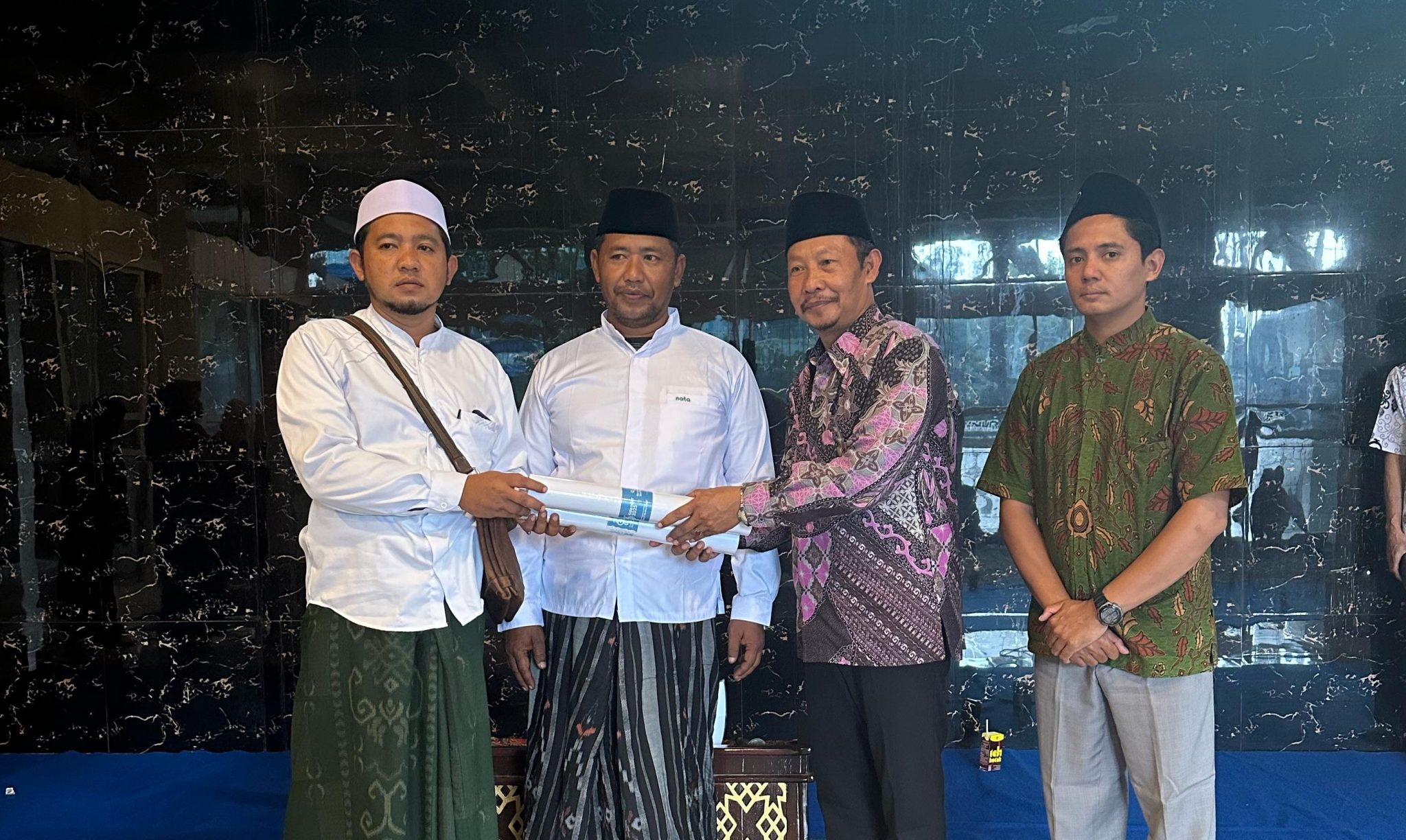 SMP ANNUR Bululawang - Mencetak Generasi Milenial Sholihin Sholihat
